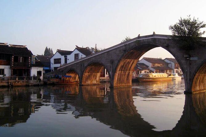 Zhujiajiao Water Village & Seven Treasure Town Day Tour from Shanghai - Authenticity and Traveler Feedback