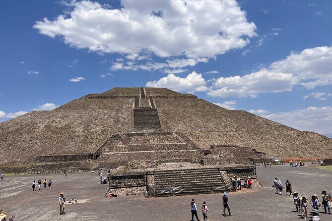 100% Private Tour in Teotihuacán Pyramids from Mexico City - The Itinerary: How the Day Unfolds