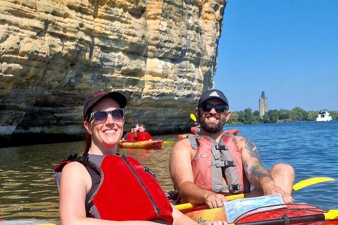 2 hours Starved Rock single Kayak Rental - Wildlife Encounters and Unique Sightings
