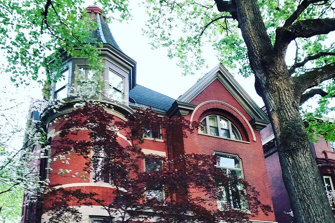 2-hr Day or Night PRIVATE Haunted Old Louisville Walk (1-15 pp) - Who Is This Tour Best For?