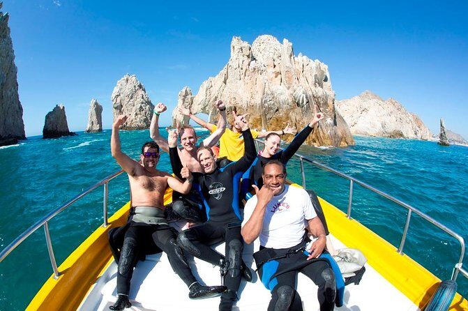 2 Tank Tour in Cabo San Lucas Reserve, Certified Divers with MANTA - Above-Water Sights and Features