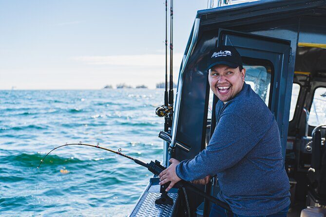 30' Private Halibut and Salmon Fishing Charter - Who Should Consider This Tour?