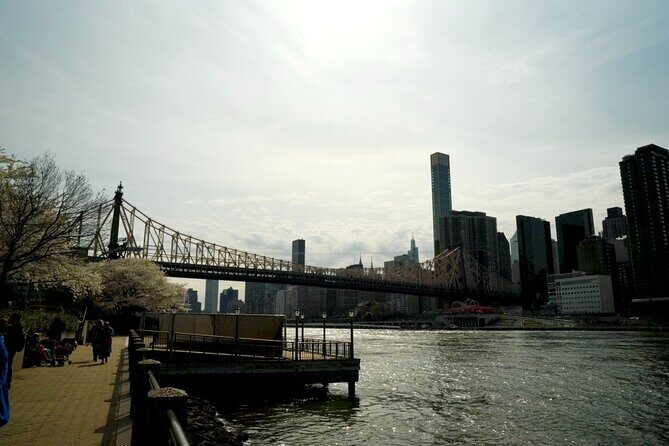 3Days New York City Tour With Professional Photographer - Transportation and Pricing: Good Value for a Personal Experience