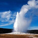 4-Day Yellowstone and Mount Rushmore Tour from Salt Lake City - Why This Tour Offers Good Value