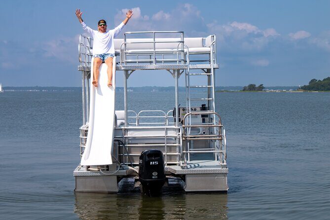 4-Hour Ultimate Party Pontoon Boat Rental in Chincoteague Island - The Boat and Its Features