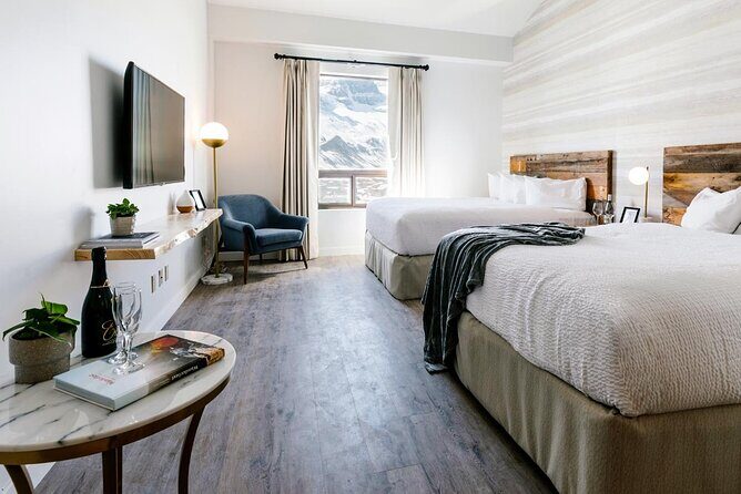 5 Day Rockies Mountains and Glaciers Tour, Icefield Parkway Hotel - Day 1: Calgary to Banff – The Gateway to the Rockies
