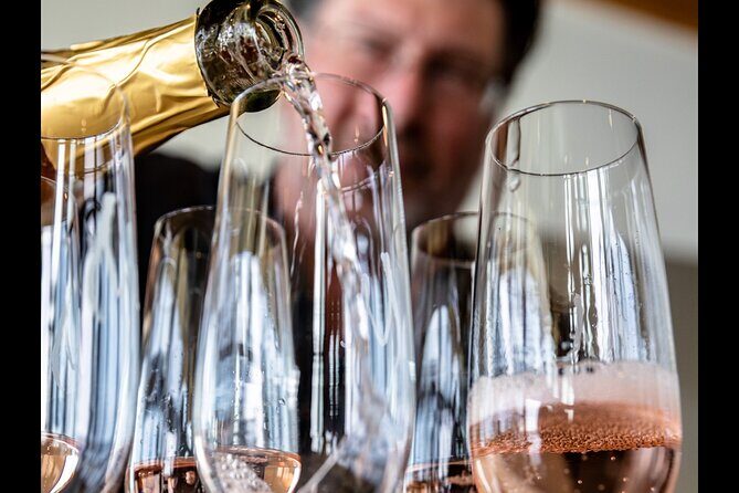 6 Hours Guided Leavenworth Wine Tour - Transportation and Timing