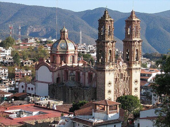6-Night Best of Central Mexico Tour: Teotihuacan Pyramids, Taxco, Cuernavaca and Puebla from Mexico City - FAQs
