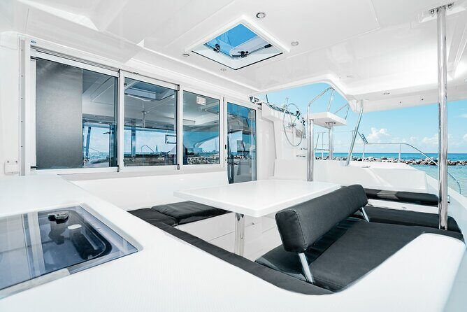 8-Hour Private 40' Cat 2 Stop to Cozumel, Food, Drinks & Snorkel - The Value of This Experience