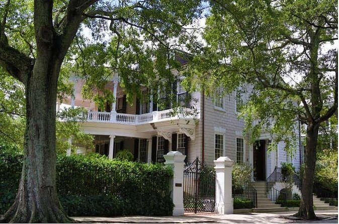 90 Minute Sightseeing Bus Tour of Historic Charleston - Details That Matter