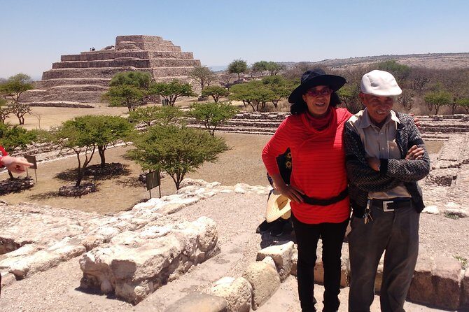 A not crowded Archaeological tour in Cañada de la Virgen - Authentic Audience Perspectives