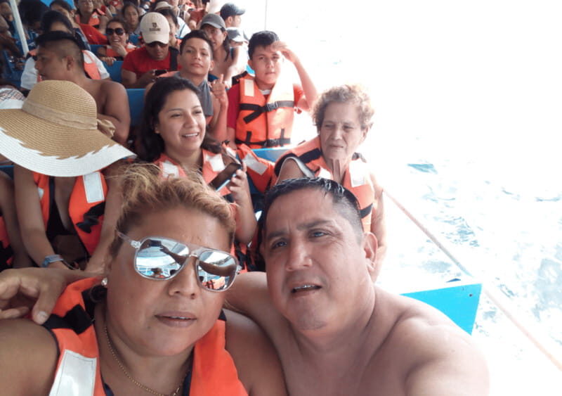 Acapulco: Sunset Party Boat Tour with Open Bar - Dive Into the Itinerary