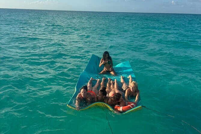 Addictive Private Yacht in Cancun 6 hours - Is It Worth the Price?