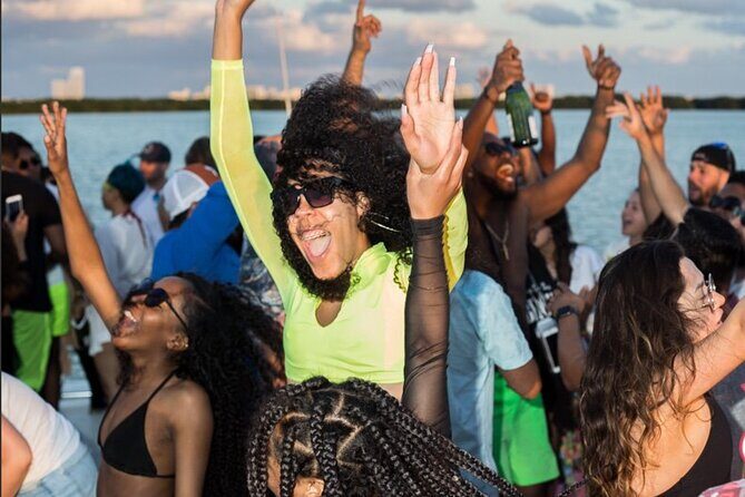 Adults only Hip Hop Sessions Boat Party Cancun - Detailed Breakdown of the Experience