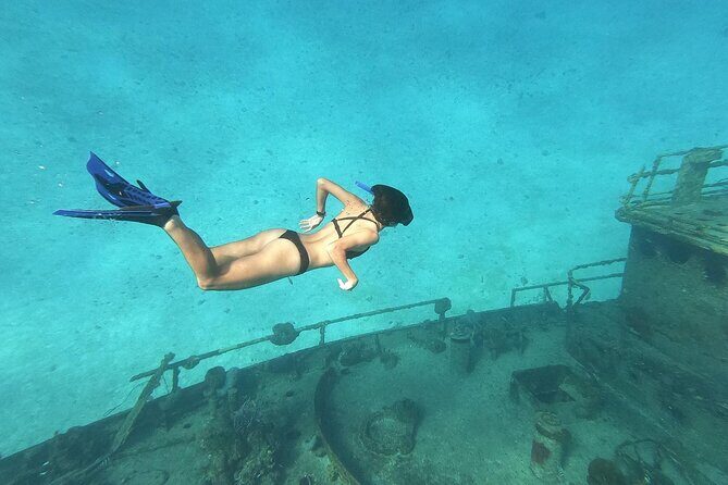 Amazing Clear Boat Adventure and Unlimited Beach Break with Lunch - Analyzing the Value