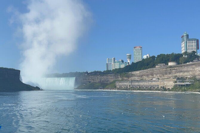 American 5pm Tour with Maid of the Mist Ticket and Guide - Why We Think This Tour Works Well
