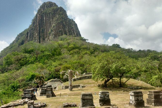 Antigua-Cempoala and Quiahuiztlan Archaeological Day Trip - The Transport and Group Size