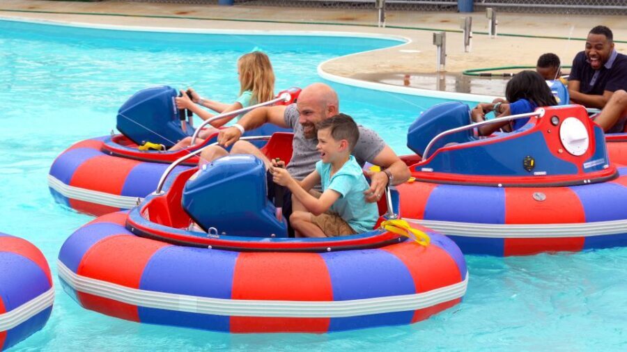 Atlanta: Fun Spot America Single Day Unlimited Pass - Food, Extras, and Nearby Conveniences