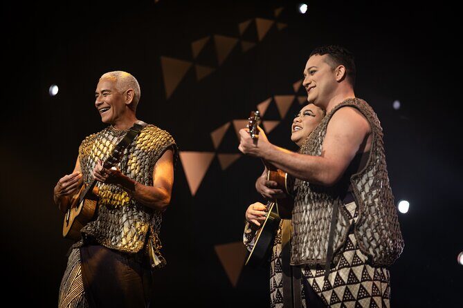 'Auana by Cirque du Soleil at the Waikiki Beachcomber Hotel - The Venue and Atmosphere
