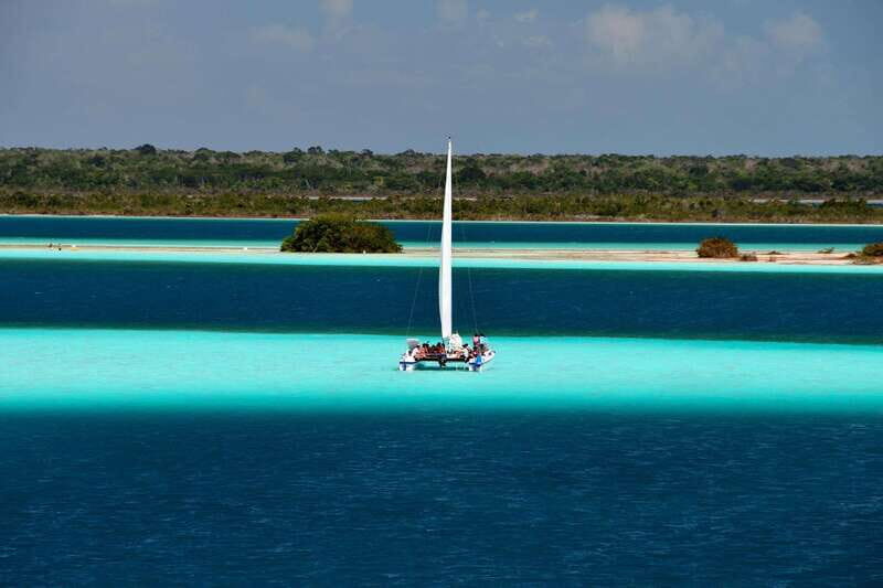 Bacalar Private Catamaran Lunch and Drinks from Costa Maya - The Experience in Detail