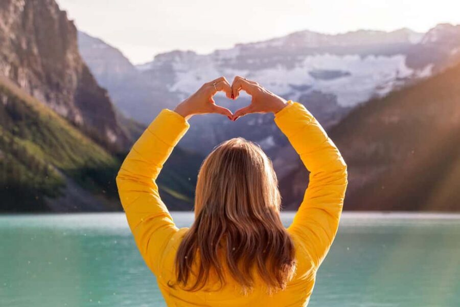 Banff 2-day: Lake Louise, Moraine Lake, Johnston Canyon tour - Day 2: Mountain Views, Waterfalls, and Town Charm