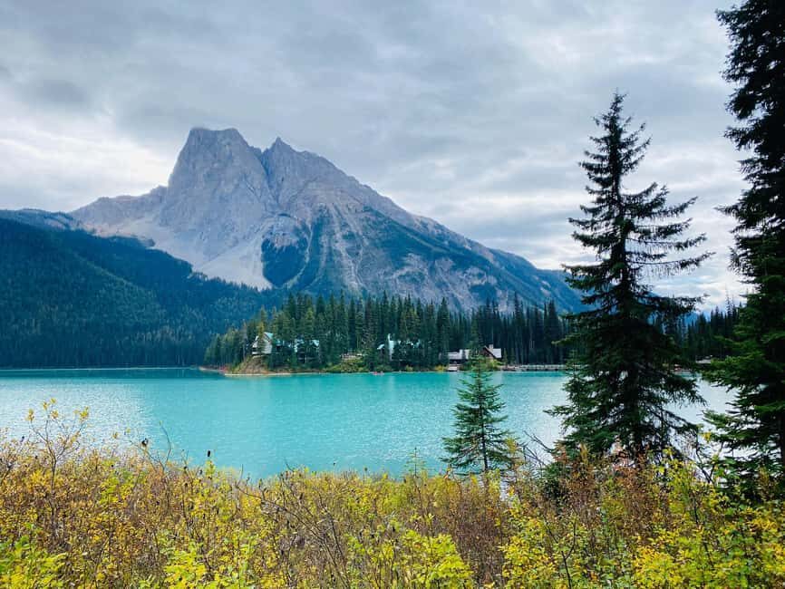 Banff Lake Louise, Moraine, Emerald Lake and Johnston Canyon - FAQ