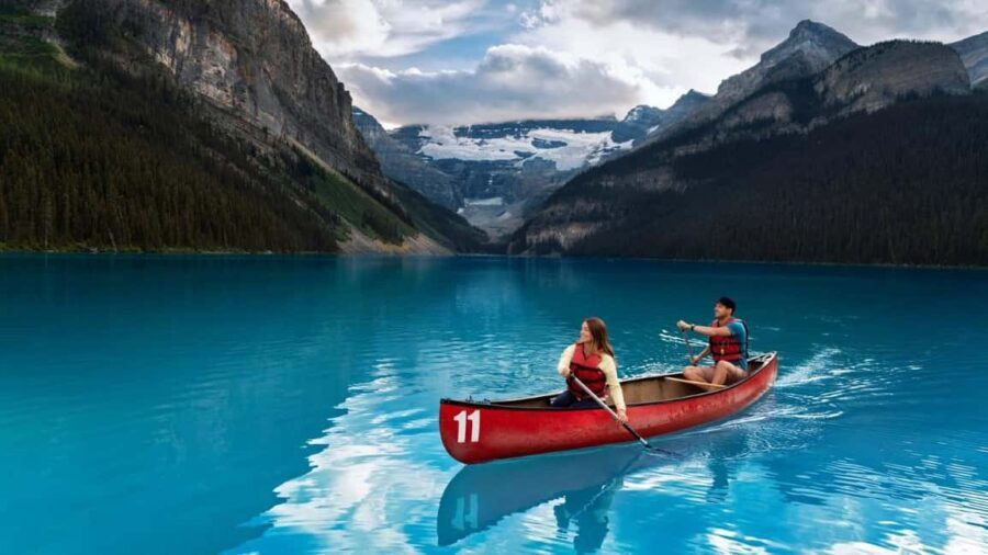 Banff. Moraine, Lake Louise ,Emerald & Johnston Canyon tour - The Value of This Tour
