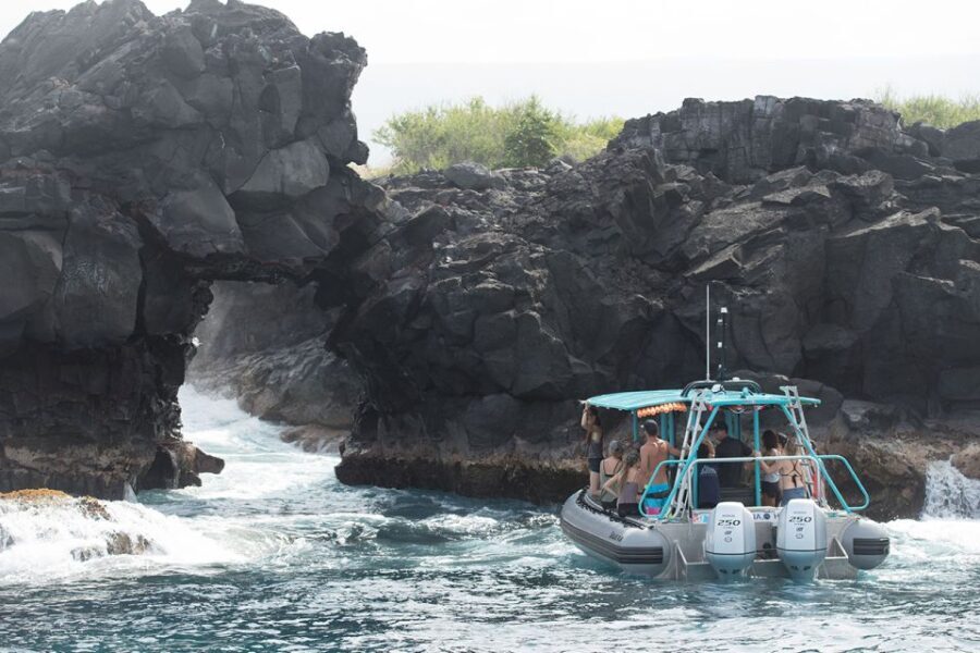 Big Island: Kona Half-Day Boat Tour with Snorkeling & Lunch - What’s Included and What to Keep in Mind