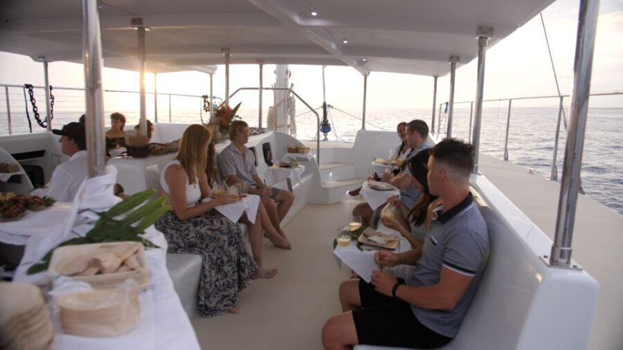 Big Island: Morning Snorkel Sail to Captain Cook's Monument - The Practical Side: Logistics and Value