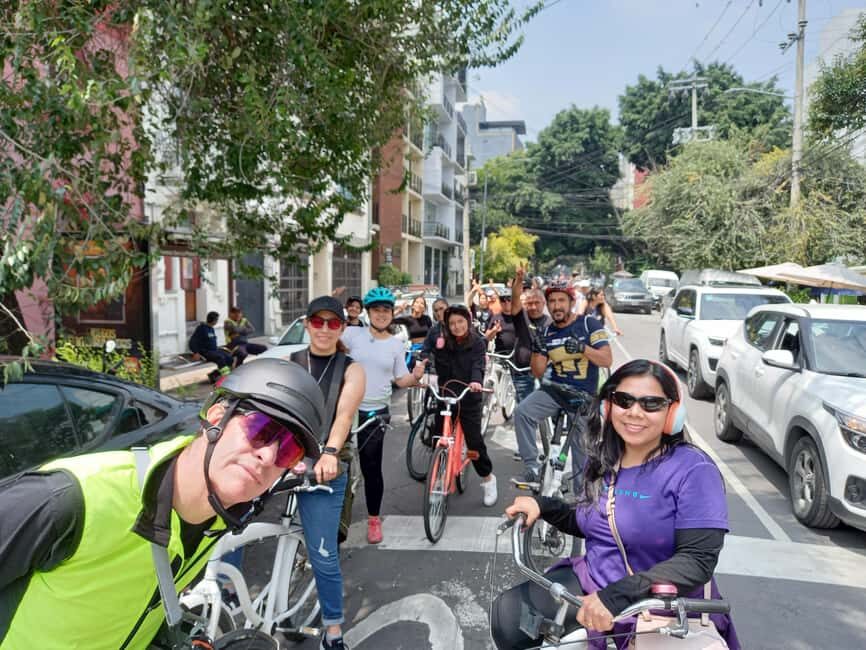 BIKE RIDE THROUGH ICONIC SITES OF THE CDMX / BREAKFAST & BEER - What to Expect at Each Stop