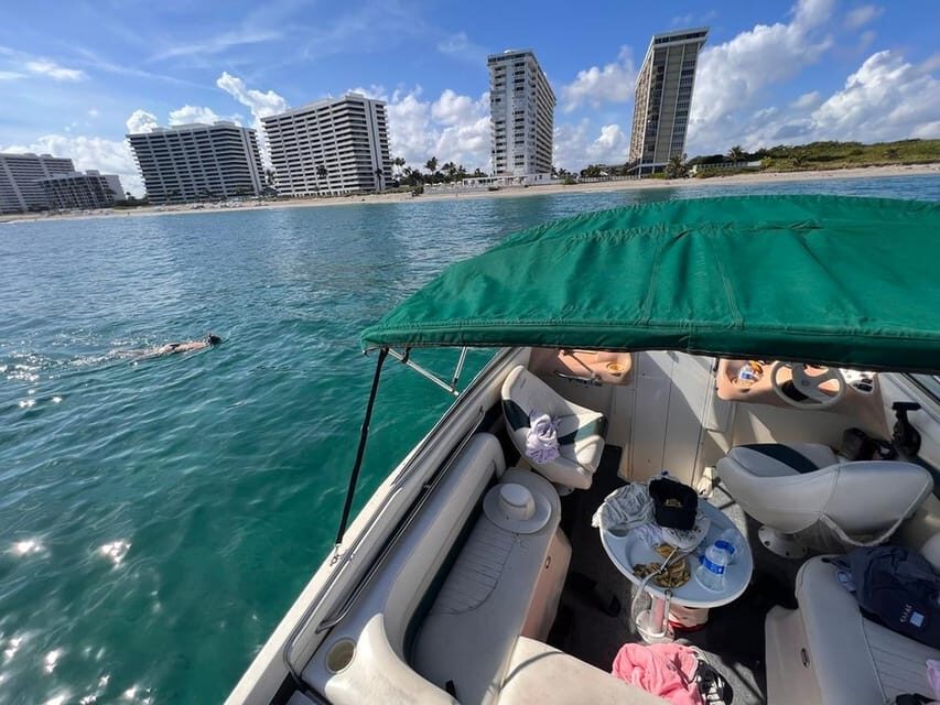 Boca Raton: 23ft Boat Tour with Snorkeling/Tubing/Island - From Intracoastal to the Open Ocean: The Excitement Builds