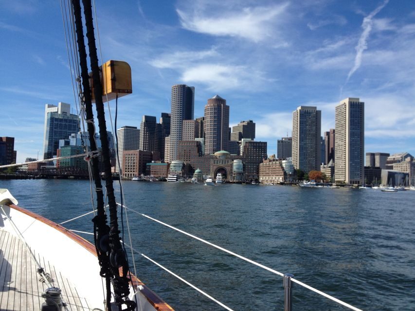 Boston: Downtown Harbor Sailing Cruise - The Crew and the Atmosphere