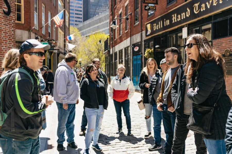 Boston: History Pub Crawl Tour Along the Freedom Trail - What the Reviews Say