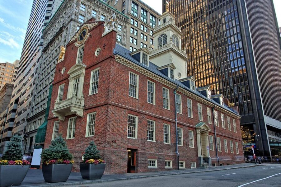 Boston Night Driving Tour with Sunset Harbor Cruise - The Waterfront and Seasonal Activities