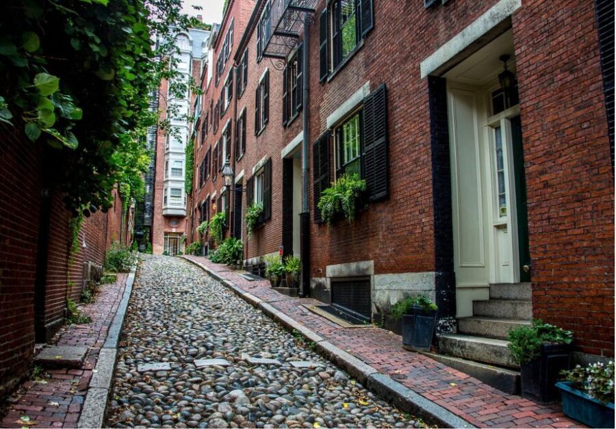 Boston: Private Driving Tour with a Local Guide - Exploring Boston’s Historic Sites