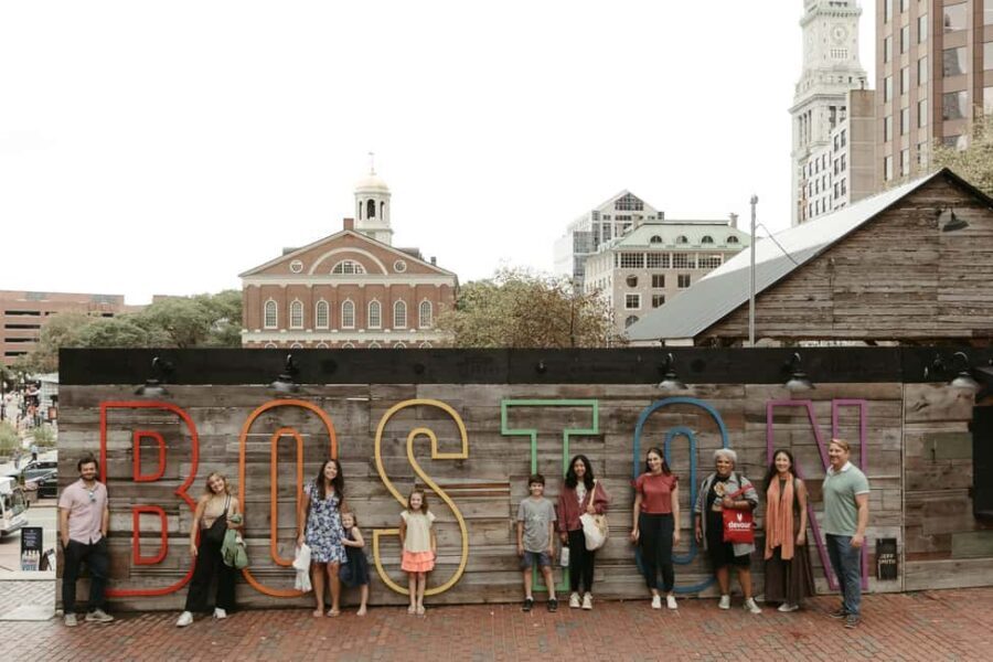 Boston: Ultimate Historic Food & Drink Tour - North End and Italian Flavors