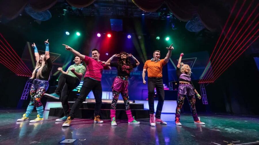 Branson: Awesome 80's Show at Americana Theatre - The Experience and Audience Perspective