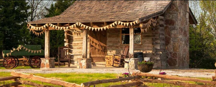 Branson: Downtown, Lake, Baird Mountain & Hollister 4x4 Tour - Who Is This Tour Best For?
