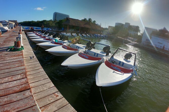 Breathtaking experience driving a speedboat in Cancun with Snorkeling included - The Real Value for Travelers