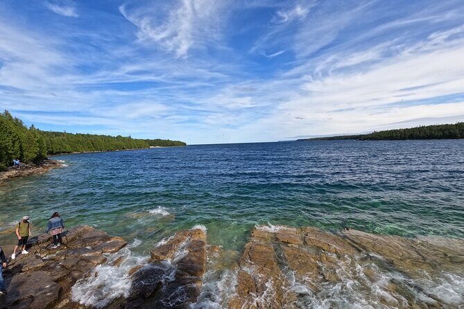Bus to Grotto - Tobermory Flowerpot Island Cruise Bruce Peninsula - The Sum Up: A Solid Choice for Natural Beauty and Easy Access