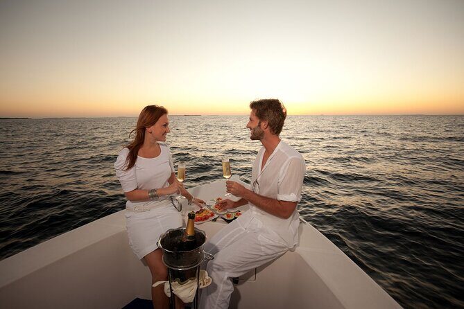 Cabo Arch Sunset Private Yacht Tour plus Dinner and Drinks - Deep Dive: The Itinerary and What Makes It Special