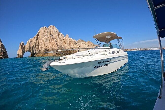 Cabo Private Yacht Cruise with Snorkeling and Swim Stop - What Travelers Are Saying