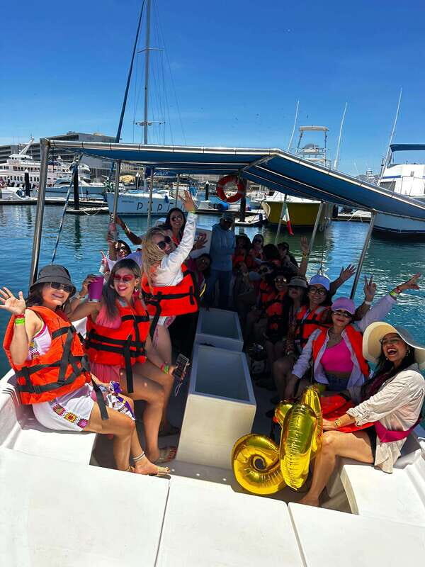 Cabo San Lucas: boat tour around the peninsula and stay at the beach - Detailed Tour Breakdown