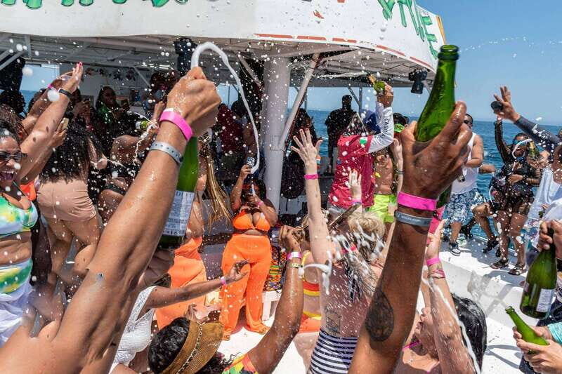 Cabo San Lucas: Hip Hop Boat Party with Unlimited Drinks - Why This Experience Offers Great Value