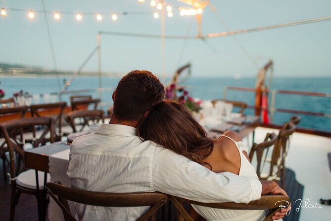 Cabo San Lucas Luxury Sailing Yacht and Dinner with a Chef - What Makes This Tour Stand Out