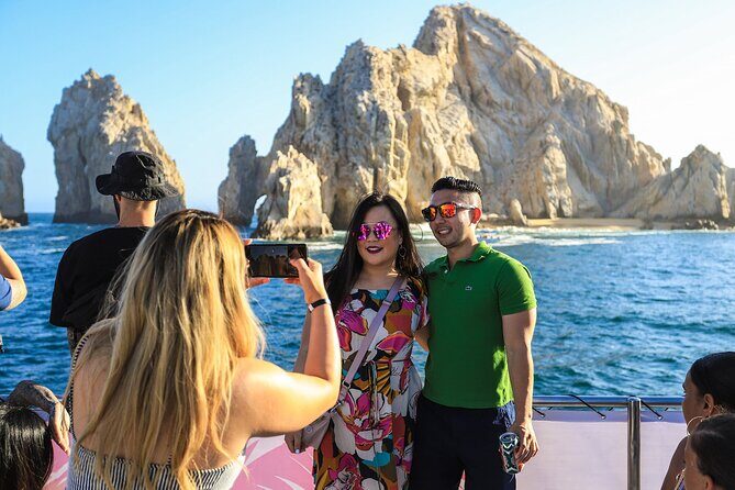 Cabo Sunset Dinner Cruise: Fajitas, Lands End and Party - The Vessel and Facilities