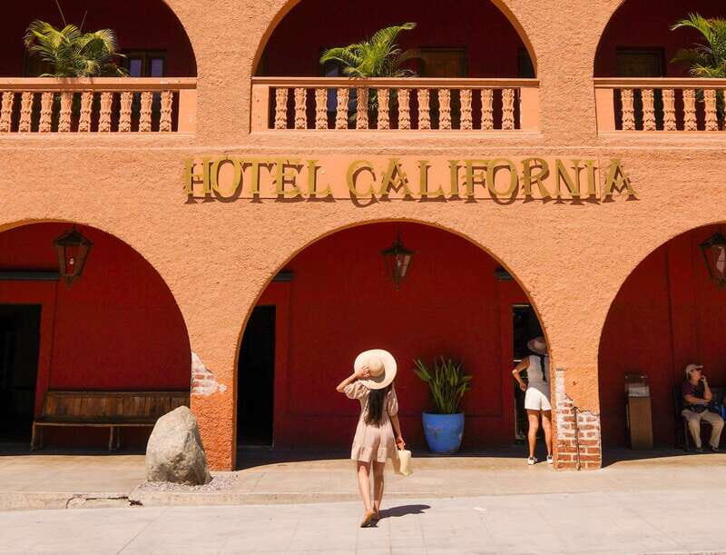 Cabo: Todo Santos Tour with Camel Ranch, Tequila and Lunch - Handmade Carpets and Local Artisans
