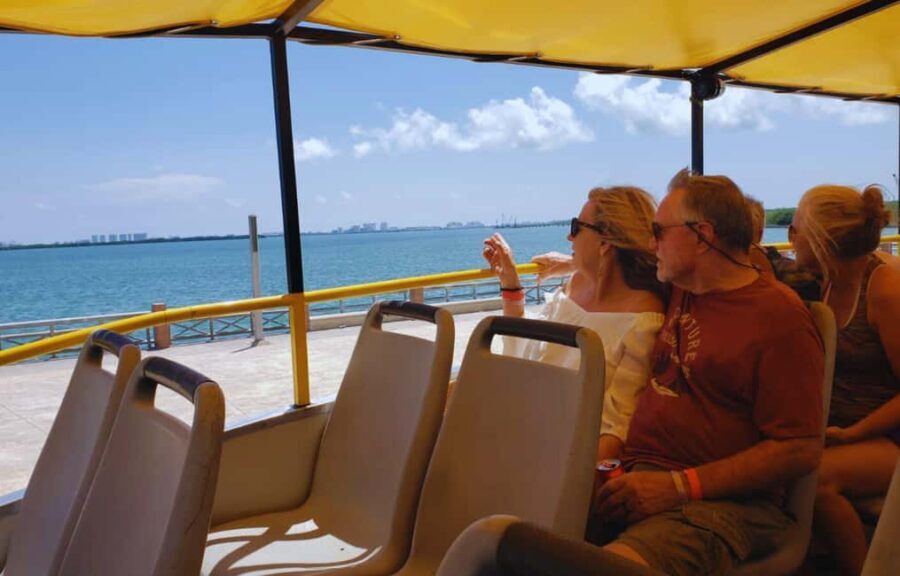 Cancun: Guided City Tour with Shopping by Double Decker Bus - What You’ll Experience