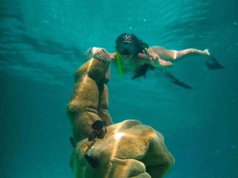 Cancun: Half Day Private Catamaran with Snorkeling. 25 guest - Who Would Love This Tour?
