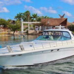 Cancun private yacht Sea Ray Sundancer 60 feet - The Experience on Board